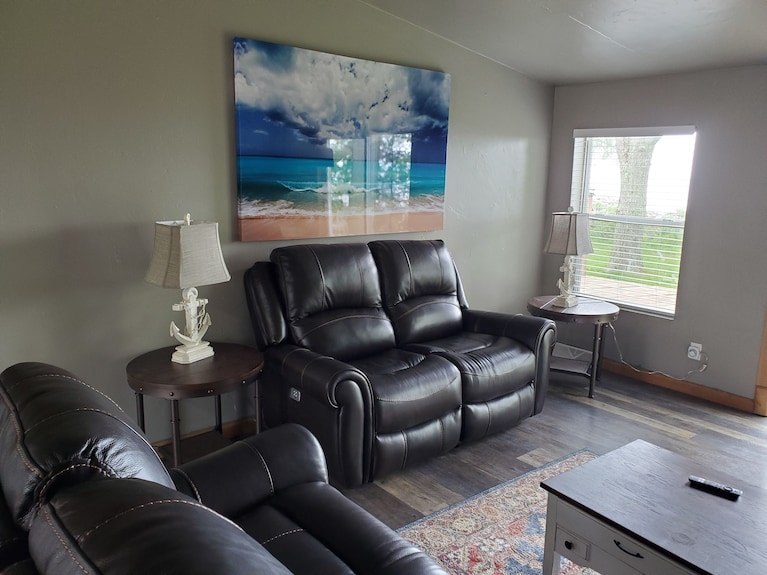 Awesome Waterfront Views, With All The Comforts Of Home. - Door County, WI