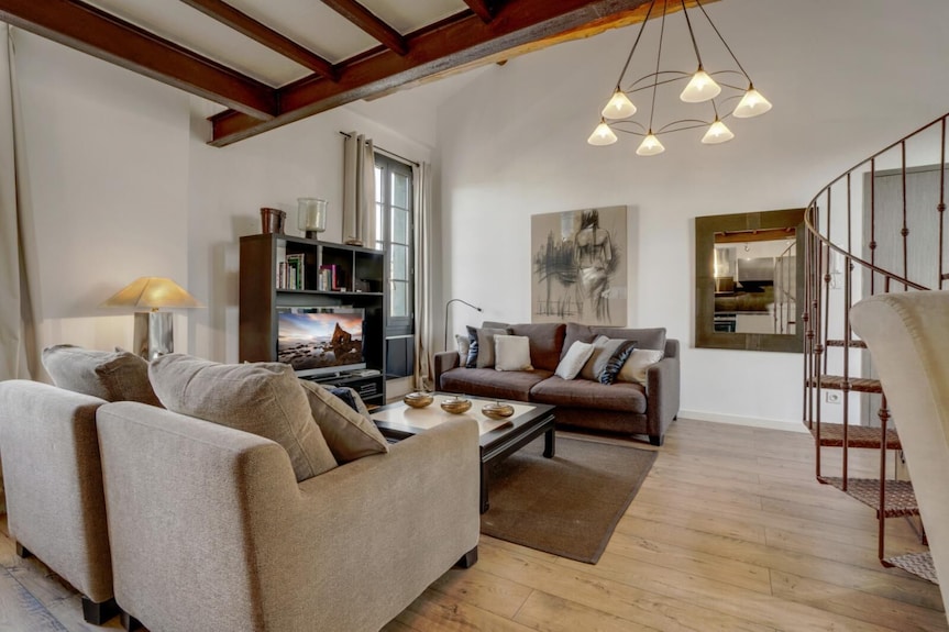 Beautiful Loft Apartement, Quiet, 5 Mn Historical Center - L'Isle-sur-la-Sorgue