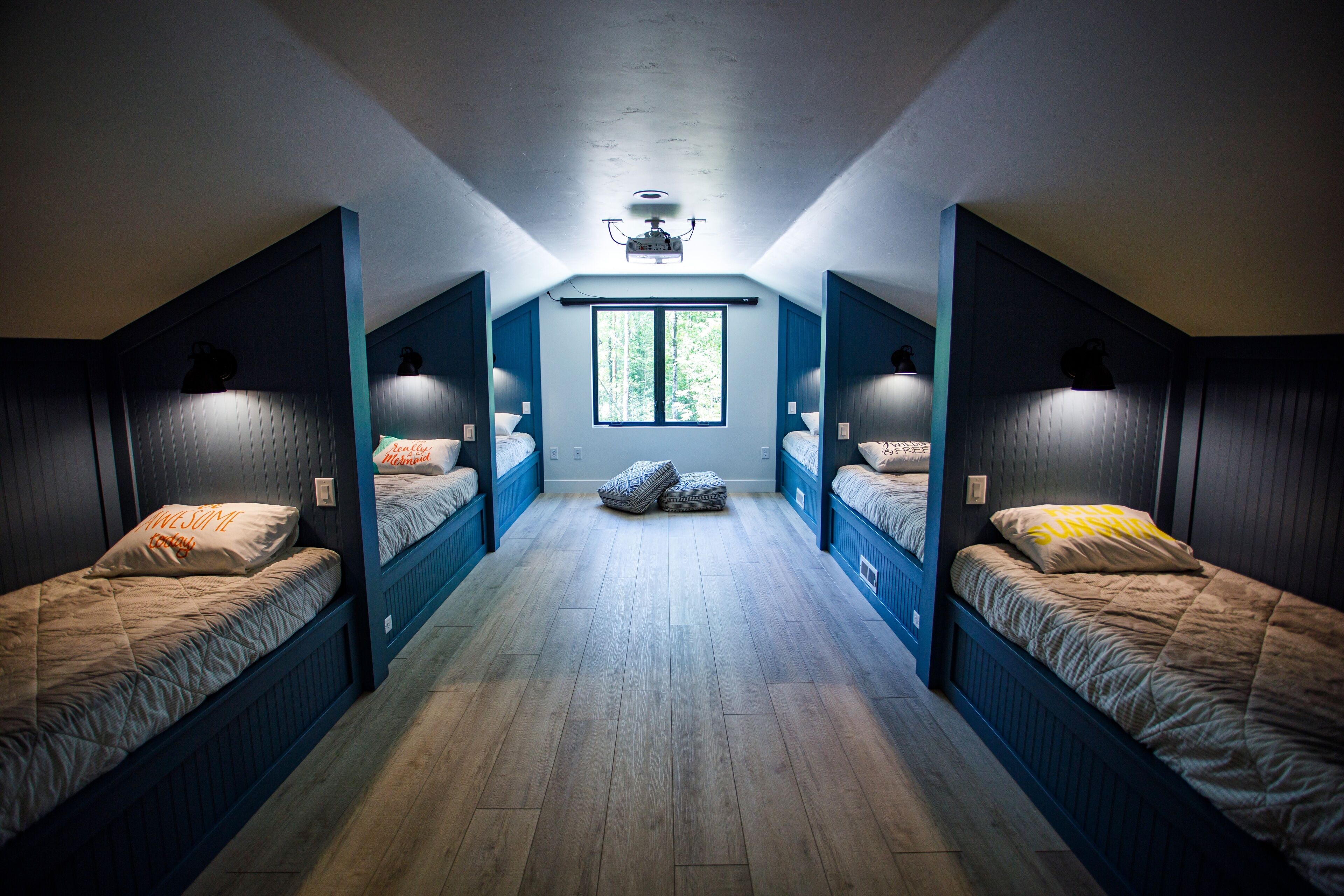 Expansive, Modern Home + Great For Groups And Families! - Egg Harbor, WI