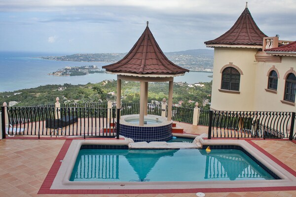 Clarridge View Guest House - Montego Bay