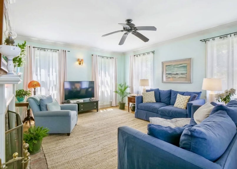 Pet-friendly Updated Farmhouse - East Hampton, NY