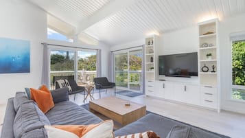 Casa, 4 quartos | Sala | Smart TV