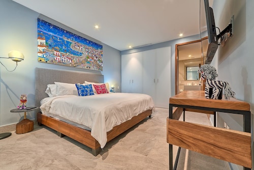 Stunning 3br Oceanfront Condo - Resort Amenities! - Puerto Vallarta