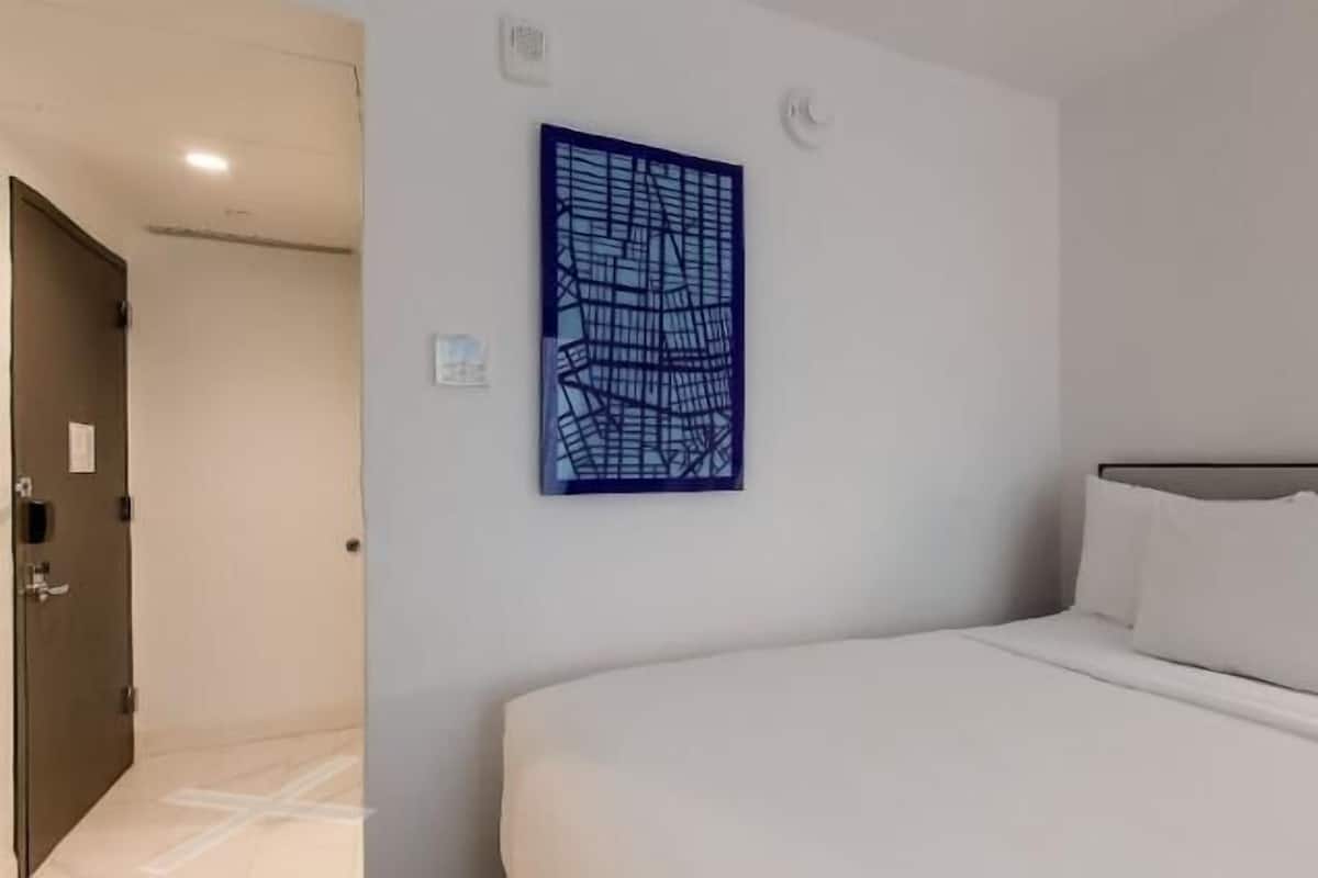 Wi-Fi de cortesia, roupa de cama