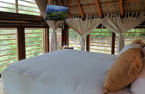 Cabana de Madeira Exclusiva | 6 quartos, cofre no quarto, cortinas/cortinados opacos 