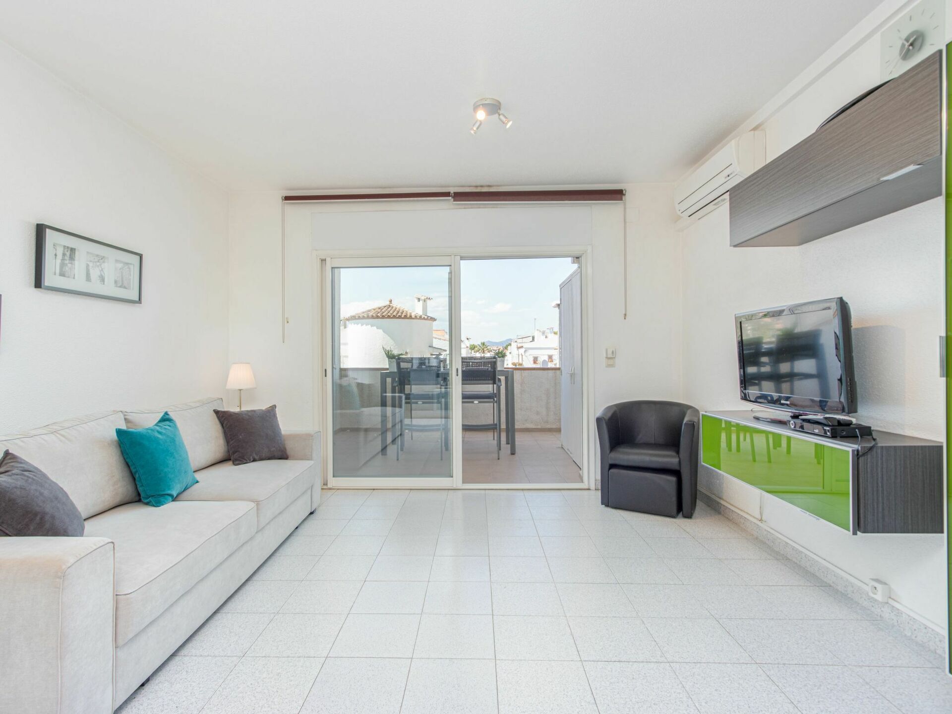Hermoso Apartamento Para 4 Personas Con Piscina, Wifi, Tv, Balcón Y Mascotas Permitida - Ampuriabrava