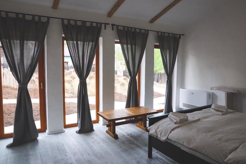 Casa Thymus - A Place For Travellers Not Tourists - Soveja