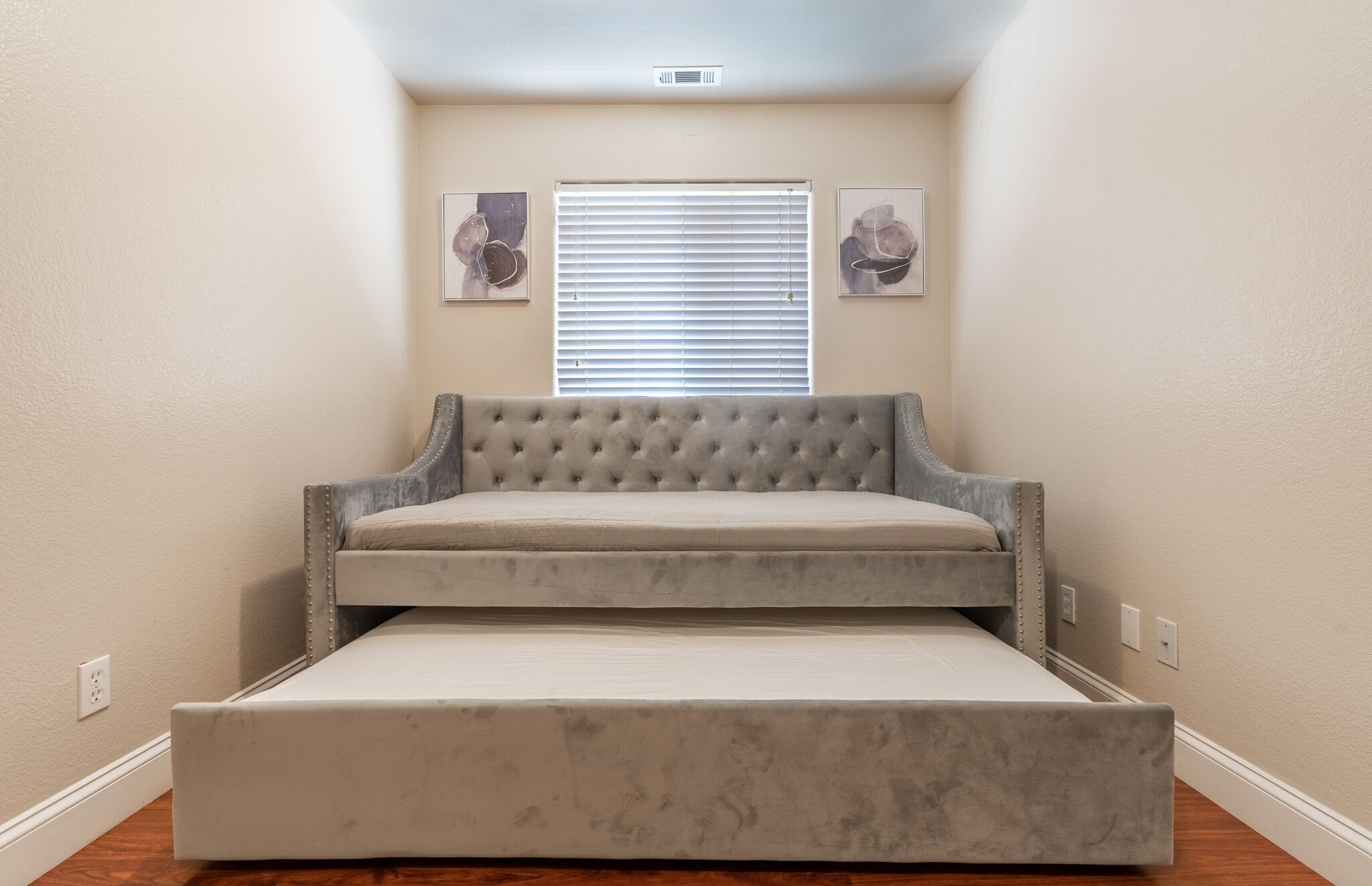 Beautiful & Spacious Home Close To National Parks - Fresno, CA