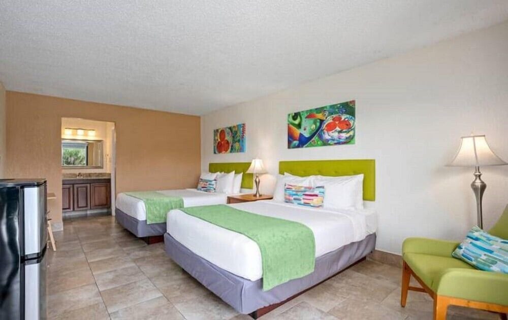 Park Royal Orlando Lively Room With 2 Dbl Beds & Pool - Kissimmee