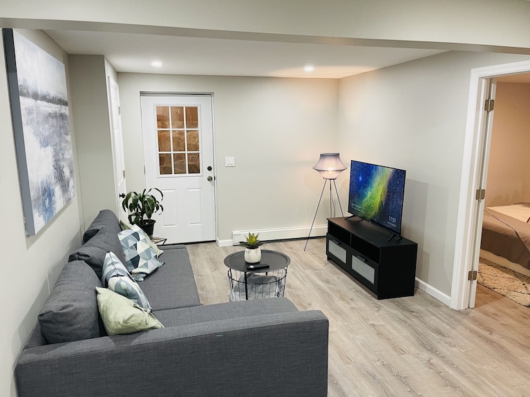 Modern Long Island Guest Suite - Hollis - Queens NY