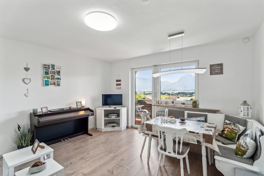 Apartment 'Neuschwanstein-blick' With Lake View, Shared Garden And Wi-fi - Füssen