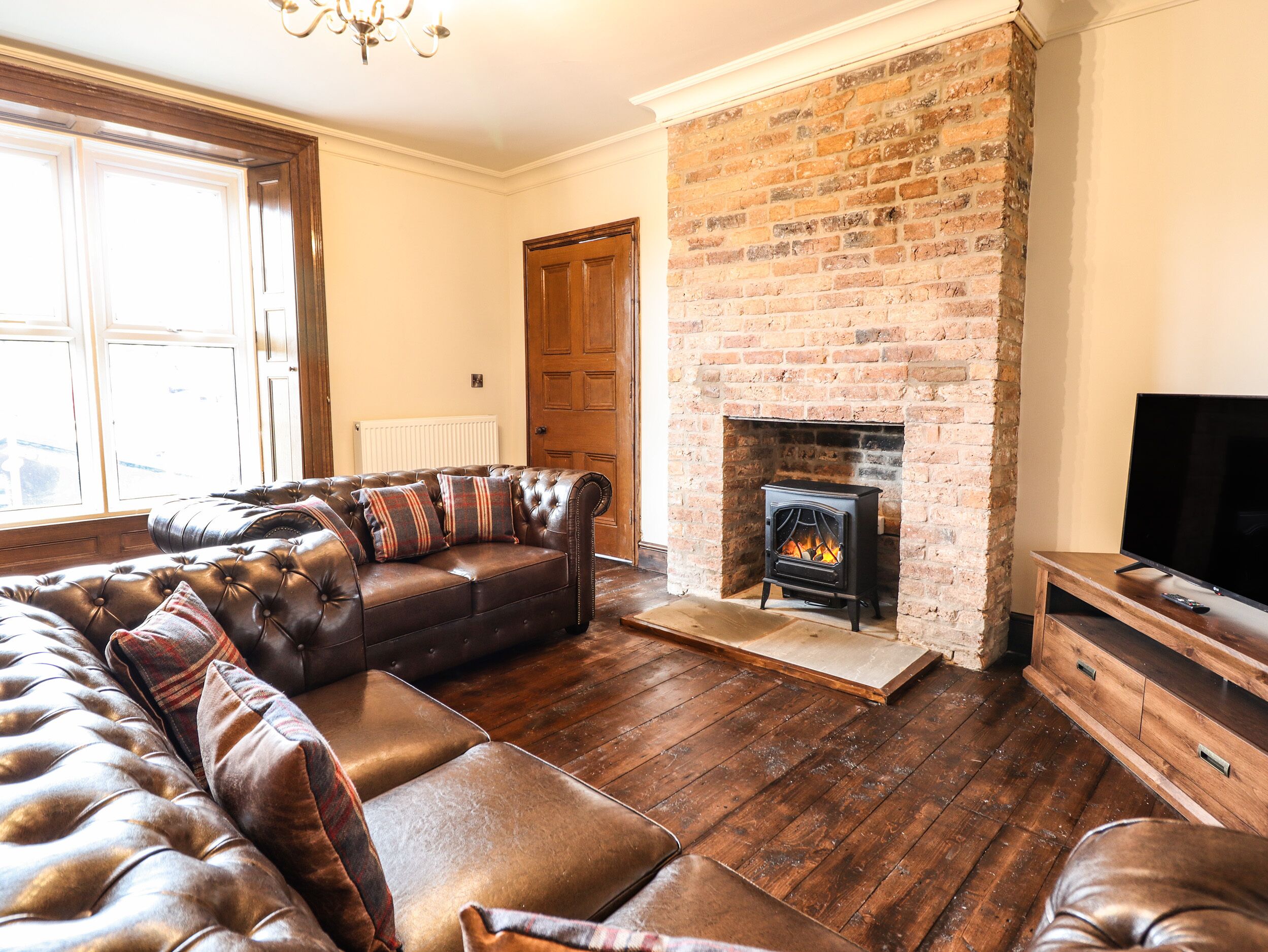 Bodaioch Hall, Pet Friendly, Luxury Holiday Cottage In Caersws - Wales