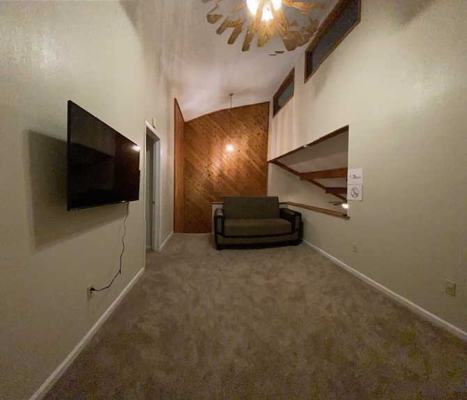 Mountain Gateway In The Beautiful Lake Harmony - Arrowhead Lake, PA