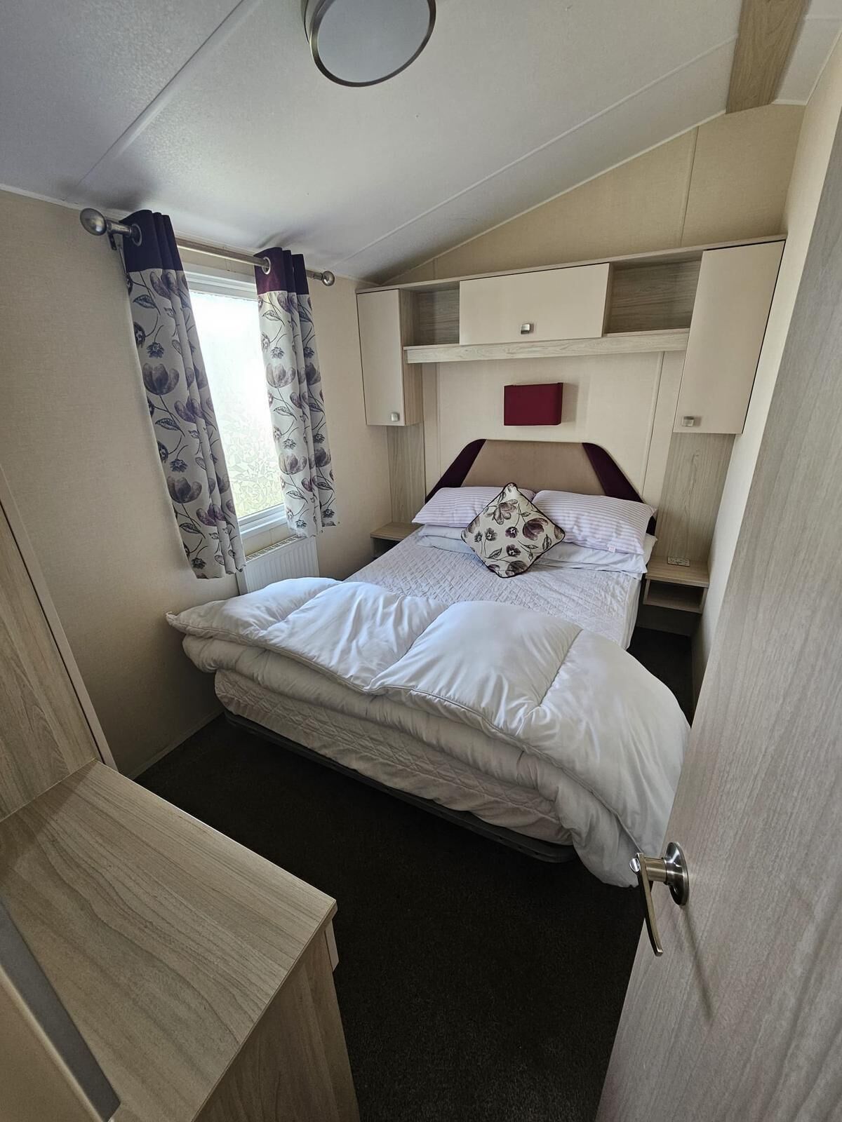 Sp100 - 8 Berth Caravan With Veranda No Pets Allowed - Camber Sands
