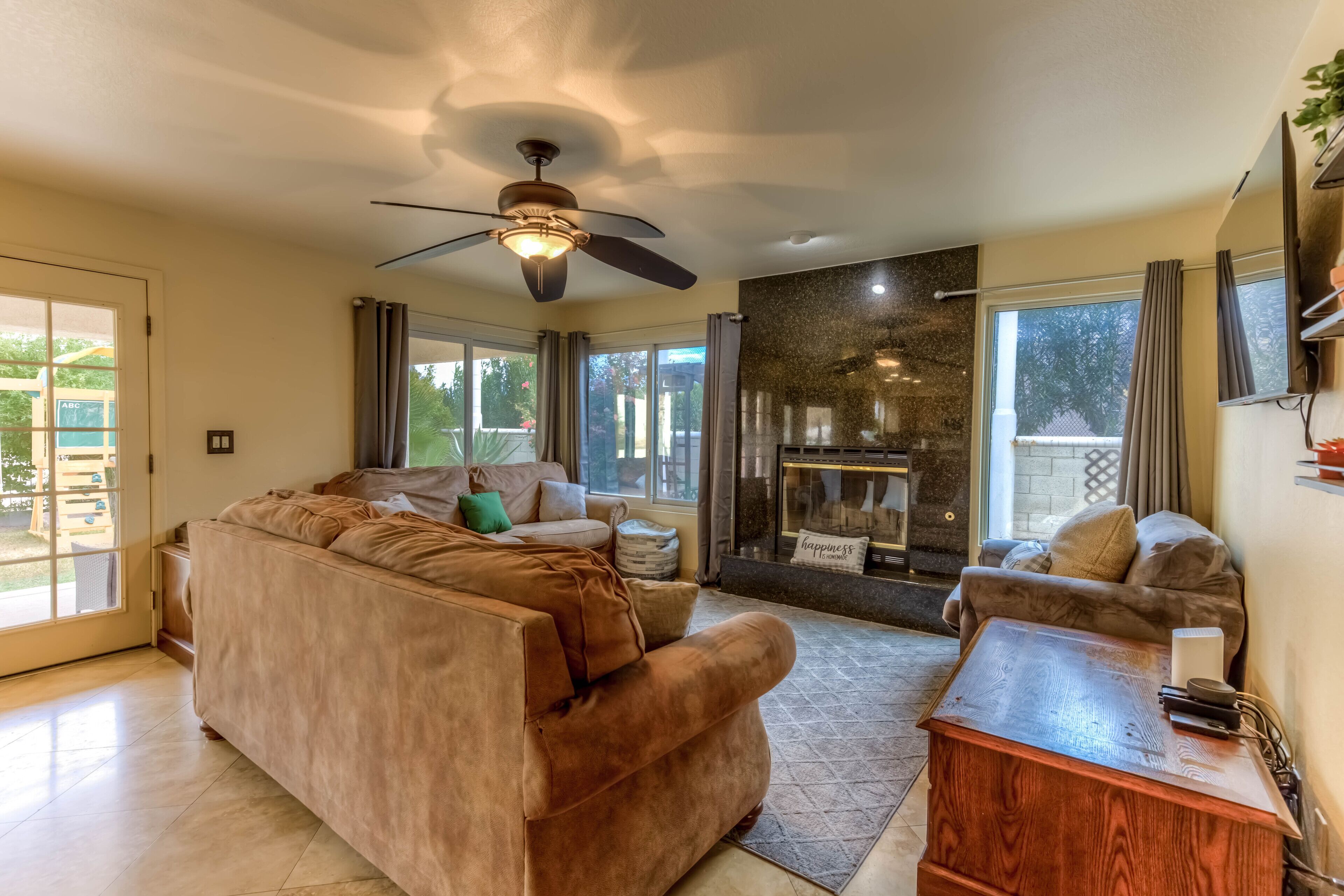 Family Friendly Desert Oasis On Golf Course With Heated Pool! - Marana, AZ