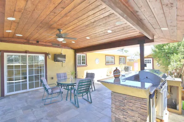 Disneyland,golf Course,bike Trail To Beach,5 Rooms - Anaheim