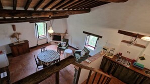 Apartamento, 2 quartos, fumadores, lareira | Sala de estar