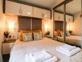 Casa de Campo | 3 quartos, com decoração personalizada, com mobília individualizada 