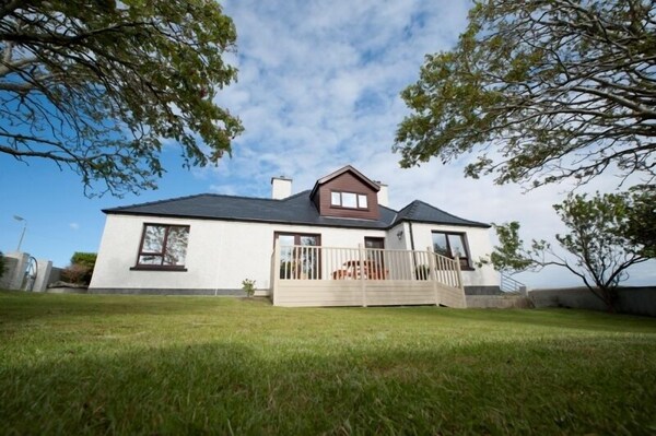 Abhainn Cottage - Lewis and Harris