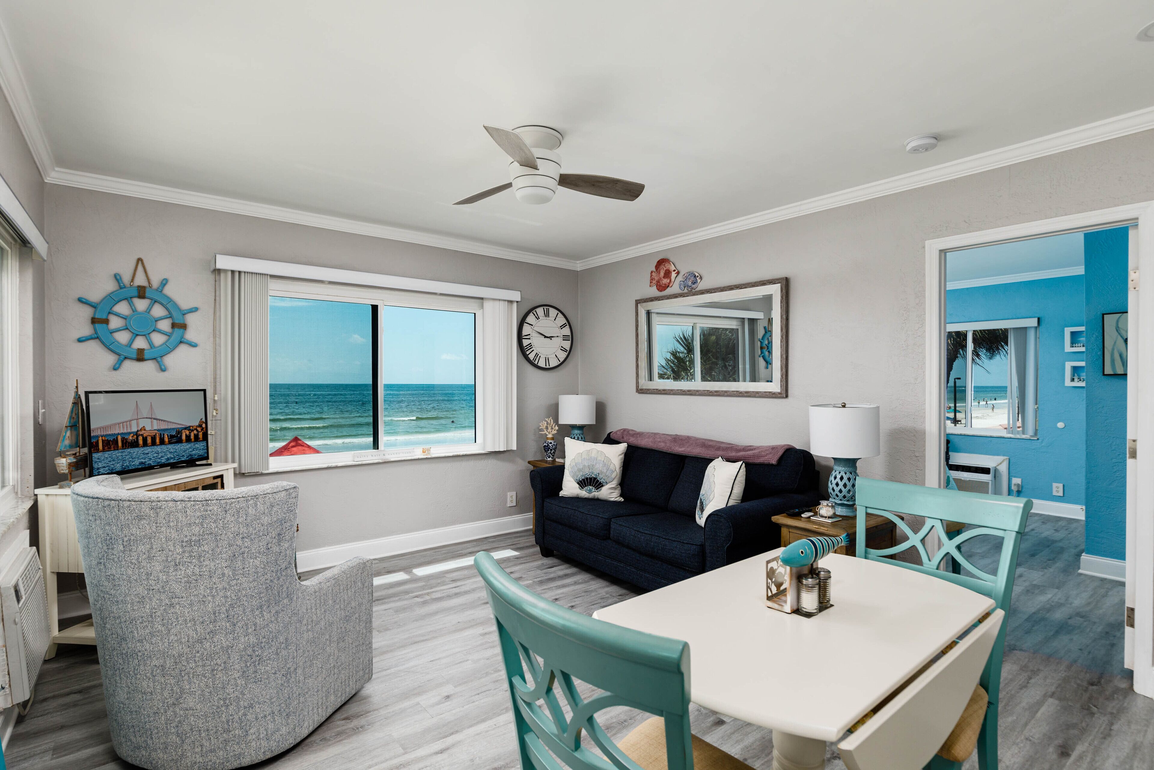 Cozy 1br Condo W/ 0 Min Walk To Beach! Spectacular Views! Summer 2026 Open! - North Redington Beach, FL