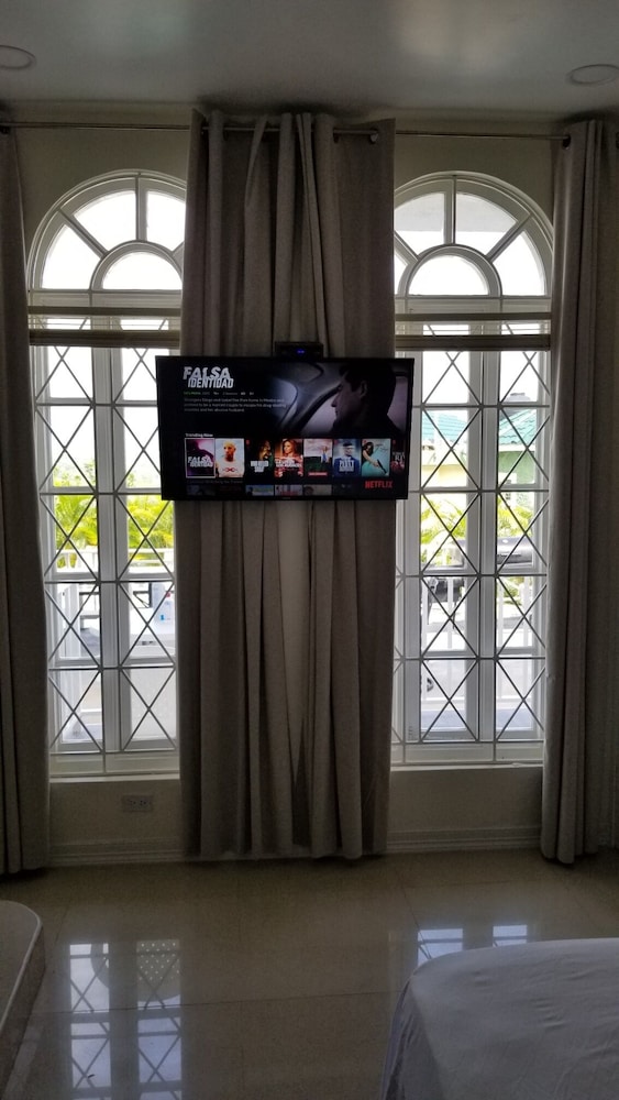 Ridgeview Suite 4 - Kingston