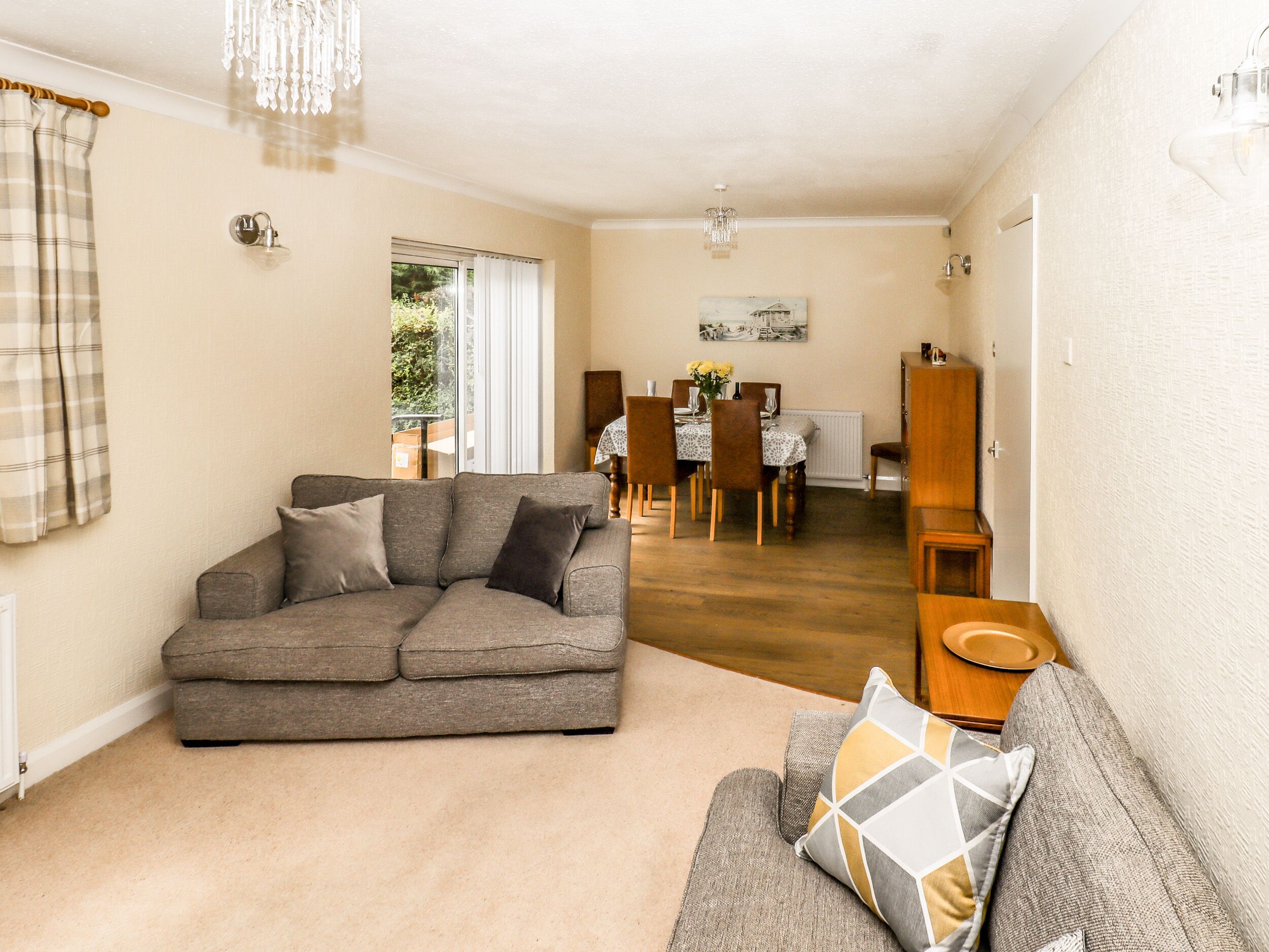 Spring Close, Pet Friendly, With A Garden In Southport - Formby