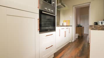 Casa de Campo | Cozinha privada | Um frigorífico, uma máquina de lavar louça, uma chaleira elétrica