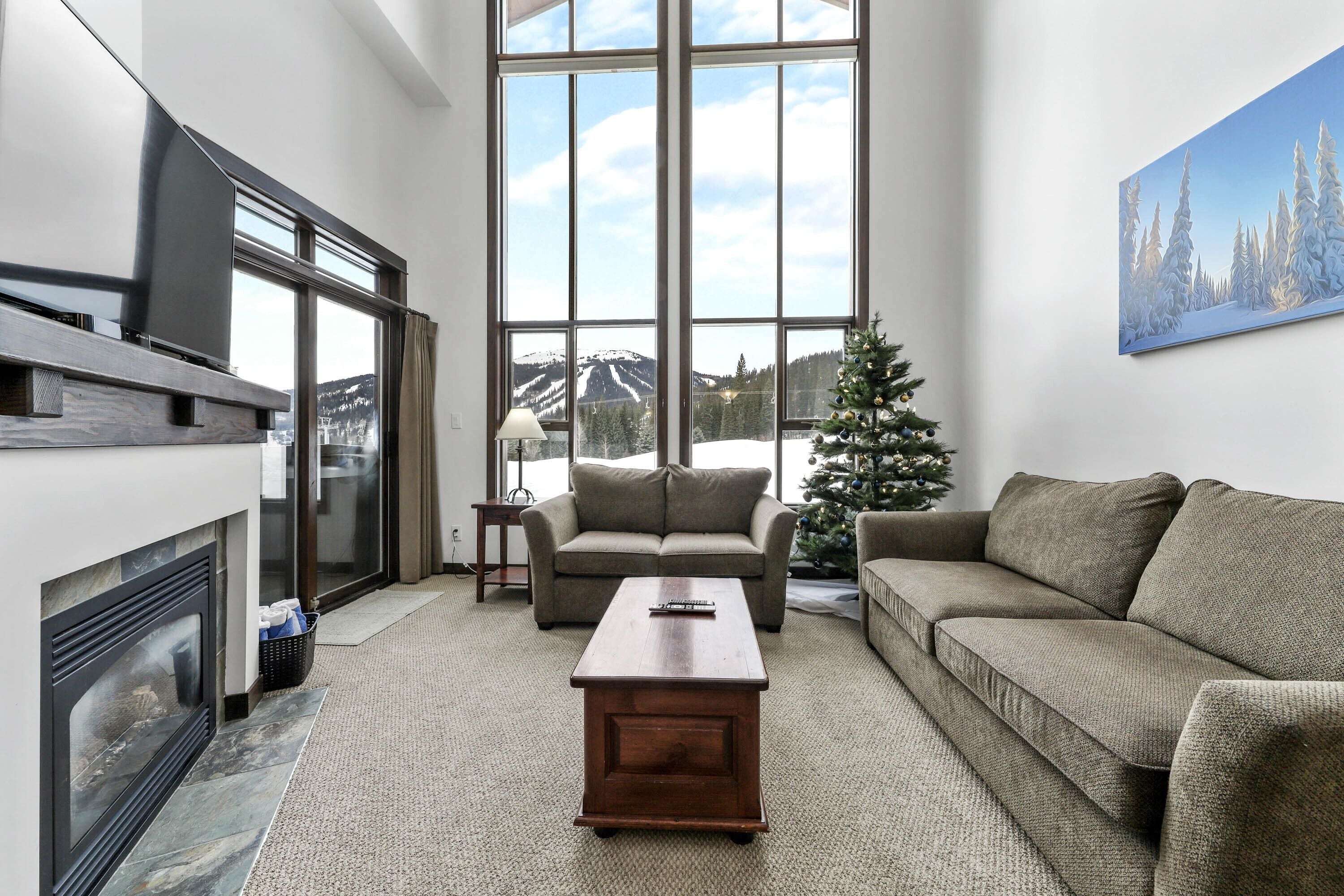 A Condo With A View That Takes Your Breath Away - British Columbia