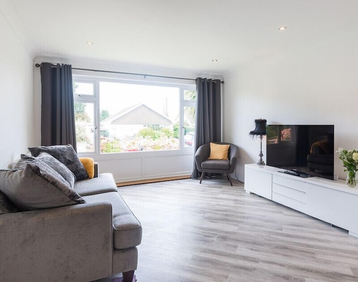 Greenaway, 4 Rockhaven Gardens, Pet Friendly, With A Garden In Rock - Port Isaac