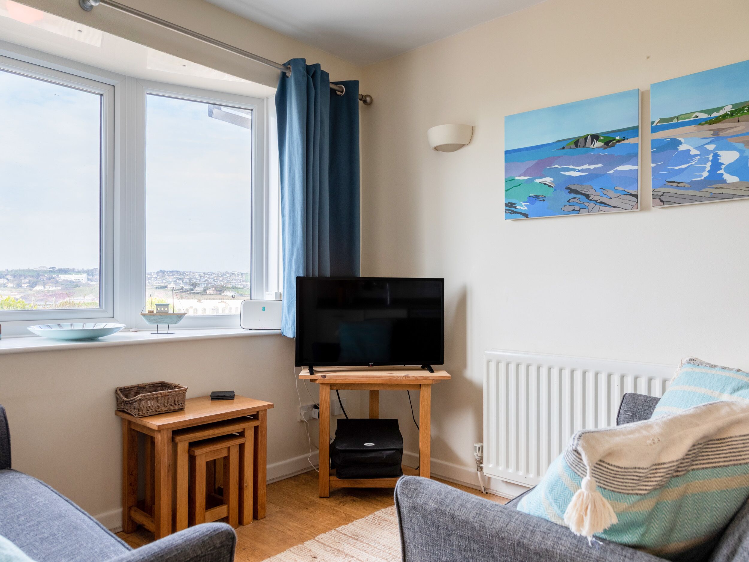 Sea Campion, Pet Friendly, Character Holiday Cottage In Thurlestone - Hope Cove