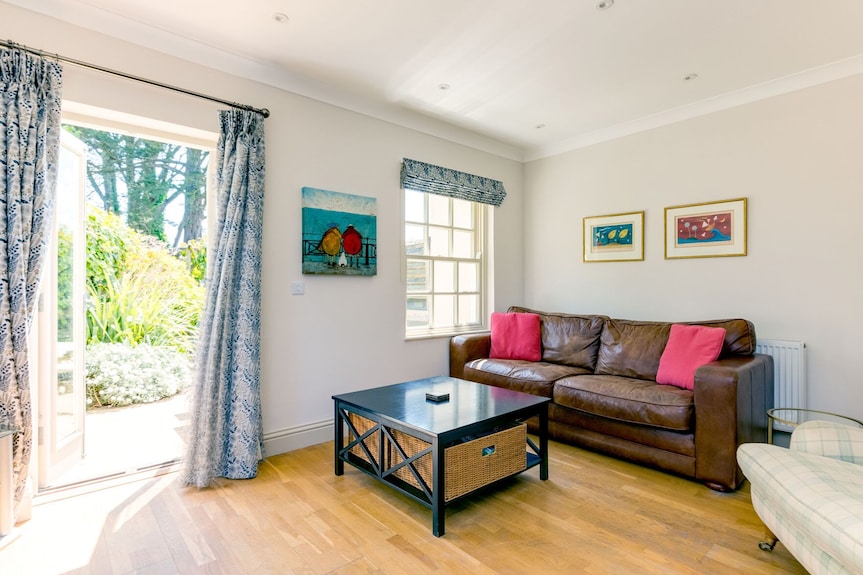 Lowenna Manor 10, Pet Friendly, With A Garden In Rock - Port Isaac