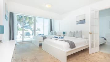 Loft de Luxo | Cortinas/cortinados opacos, ferro/tábua de engomar