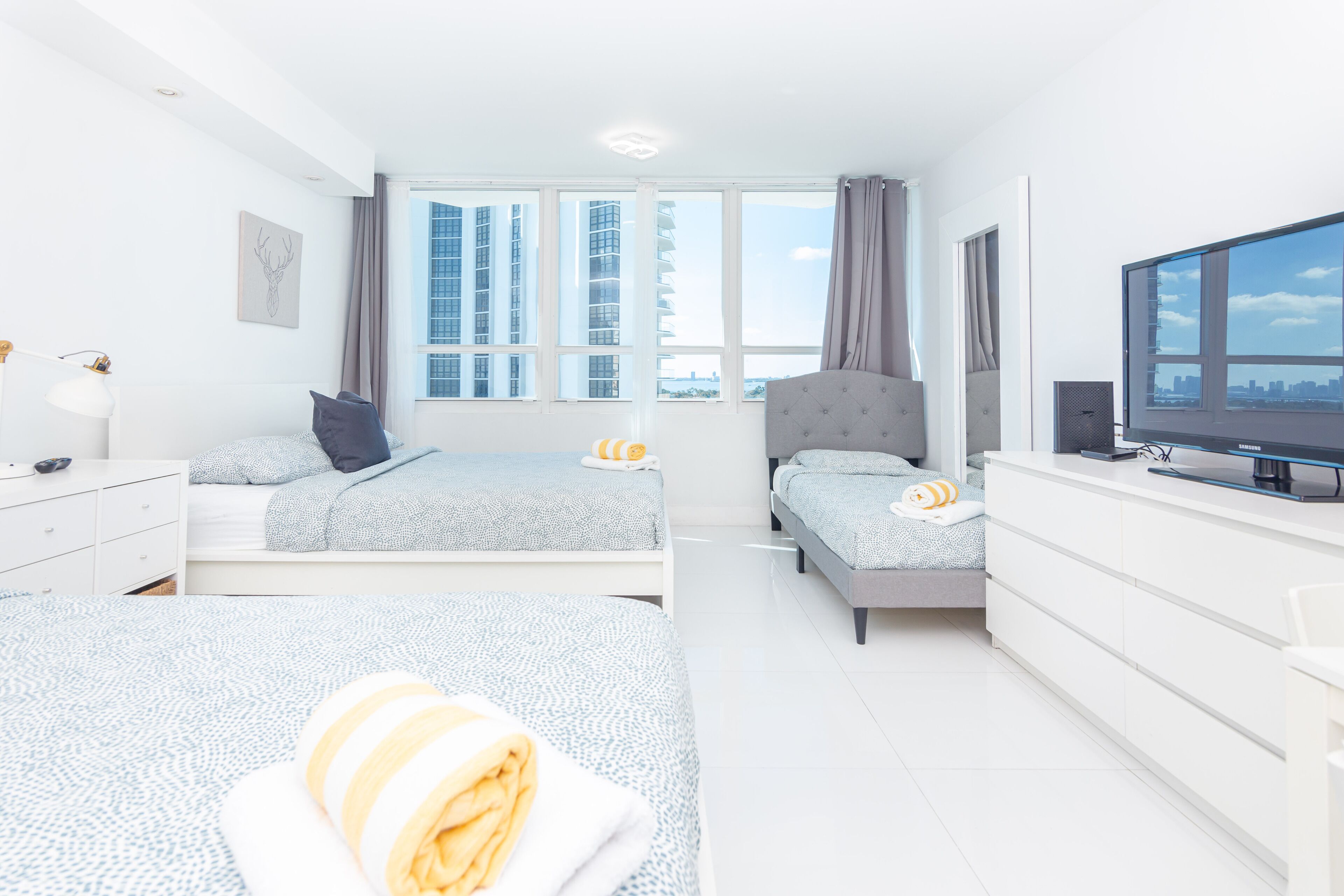 Suíte estúdio galeria | Cortinas blackout, ferros/tábuas de passar roupa, berços grátis