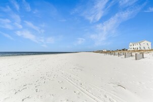 Casa, várias camas (Lalas Place) | Praia