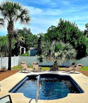 Casa, várias camas (Pearly Shells) | Piscina