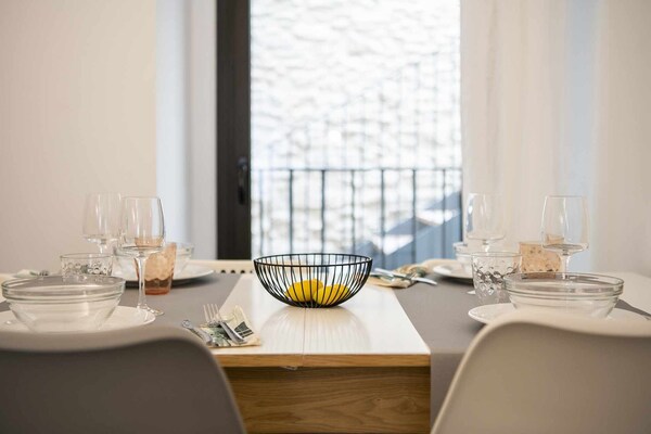 Hygge Planta Primera Con Balcón Can Planeses - Banyoles