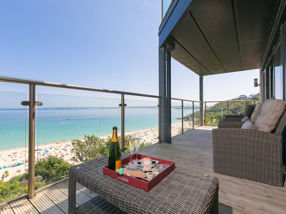 Crystal Bay - St Ives