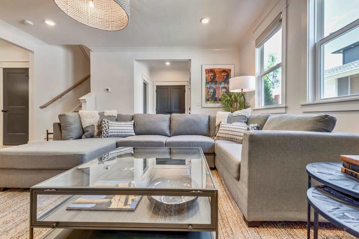 Beautiful Luxury Renovation|5 Minutes To Downtown - SoundWaves at Gaylord Opryland, Nashville