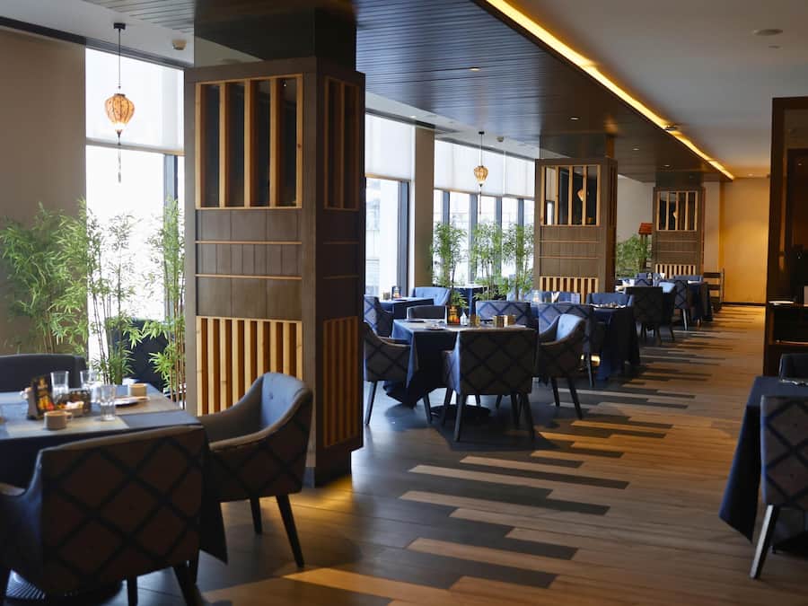 3 restaurantes: opção de café da manhã, almoço e jantar