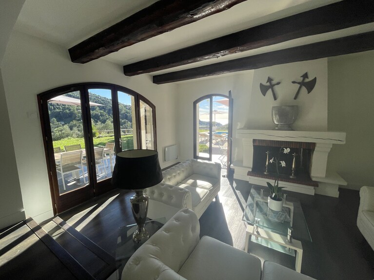 Villa Monti. Villa De Luxe, Piscine Privée, Chambres Climatisée - Sospel