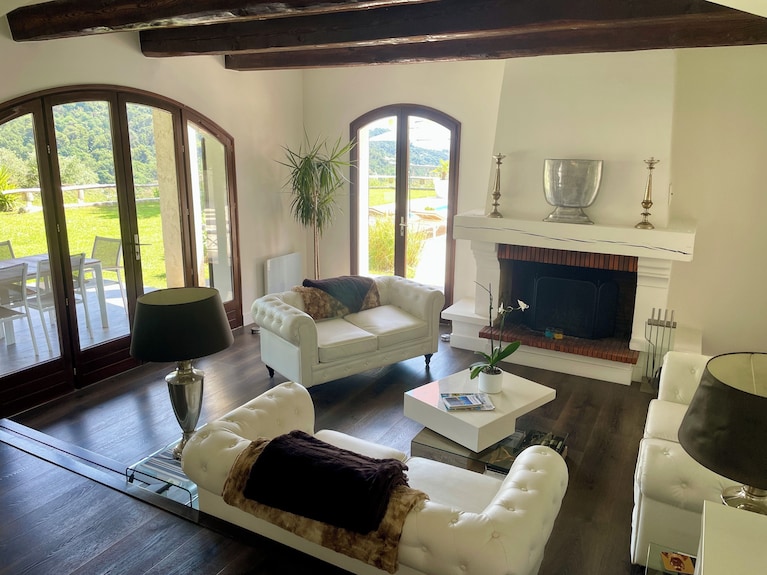 Villa Monti. Luxury Villa, Private Pool, Fully Air Conditioned Bedrooms - Beausoleil