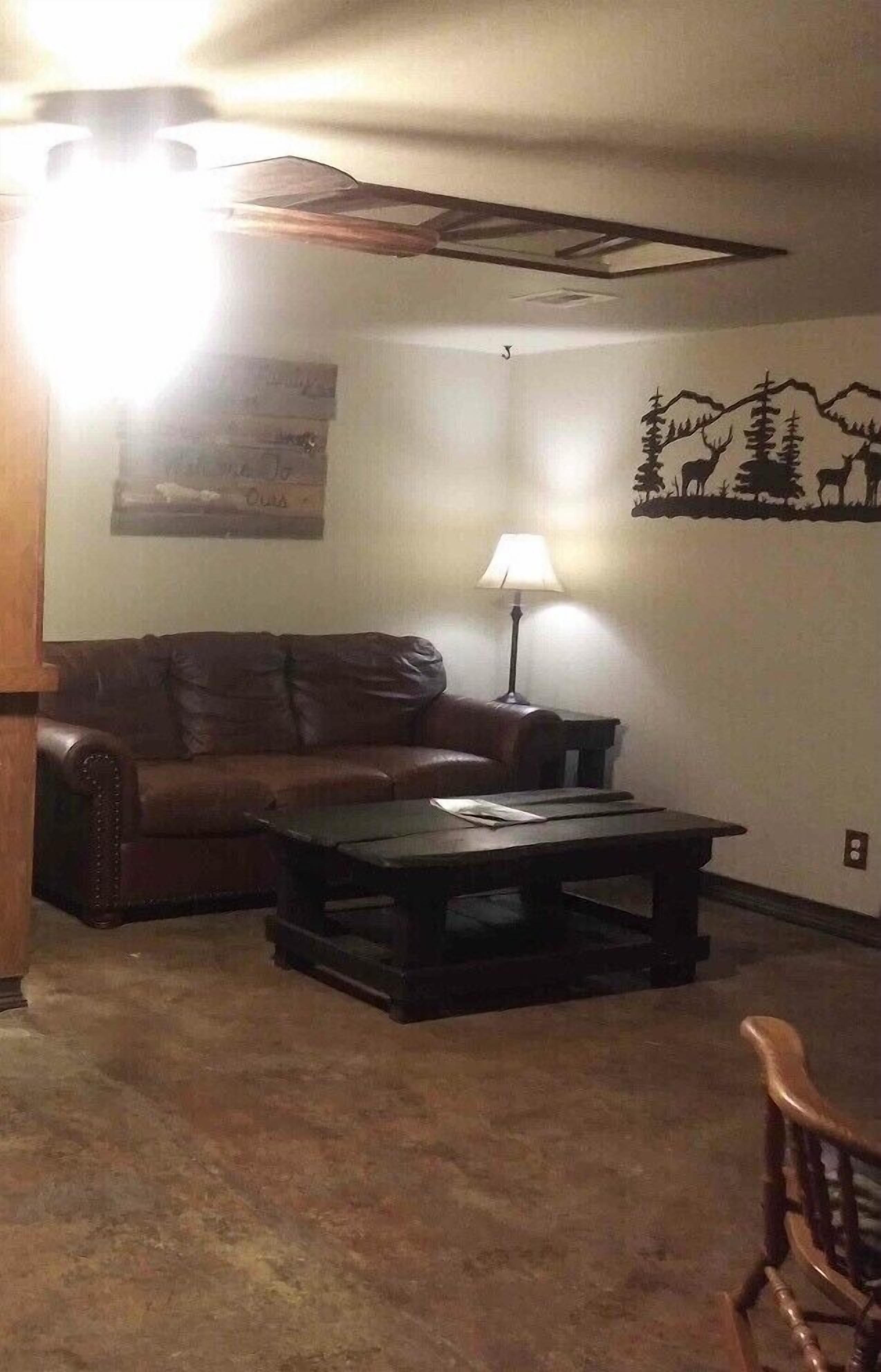 The Wilderness Romance Retreat - Cave , Luxury Hot Tub, Hiking ,420-friendly ! - Oklahoma