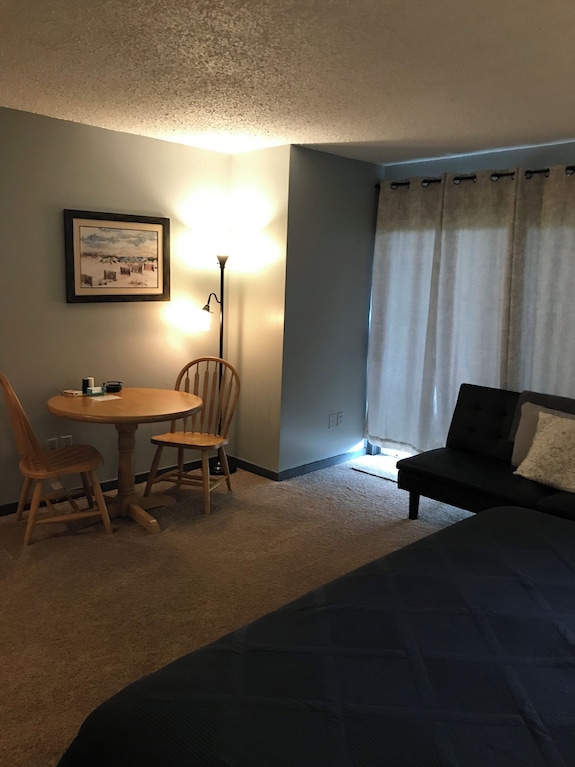 Summit Sunsets 563 - Ski, Golf And More ! - Michigan