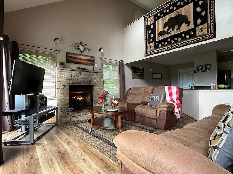 Sauna + Hot Tub | Mtn Views | Pet-friendly Cabin - Gatlinburg, TN