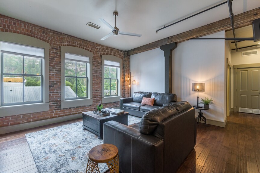 Contemporary Cozy Loft | Heart Of Downtown | Air Conditioning - Ouray, CO
