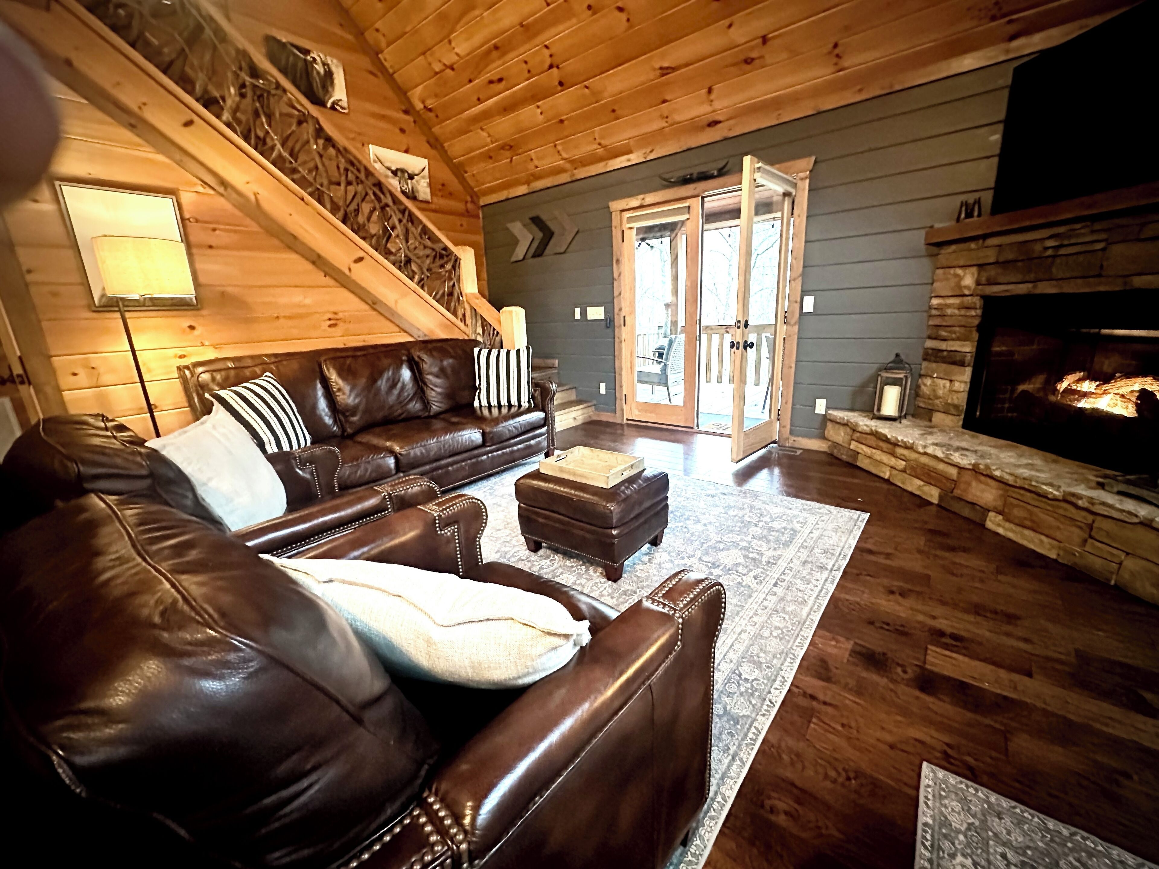 3 Story Mountain Modern Retreat With 2 Fireplaces/gameroom/creek - Blue Ridge, GA