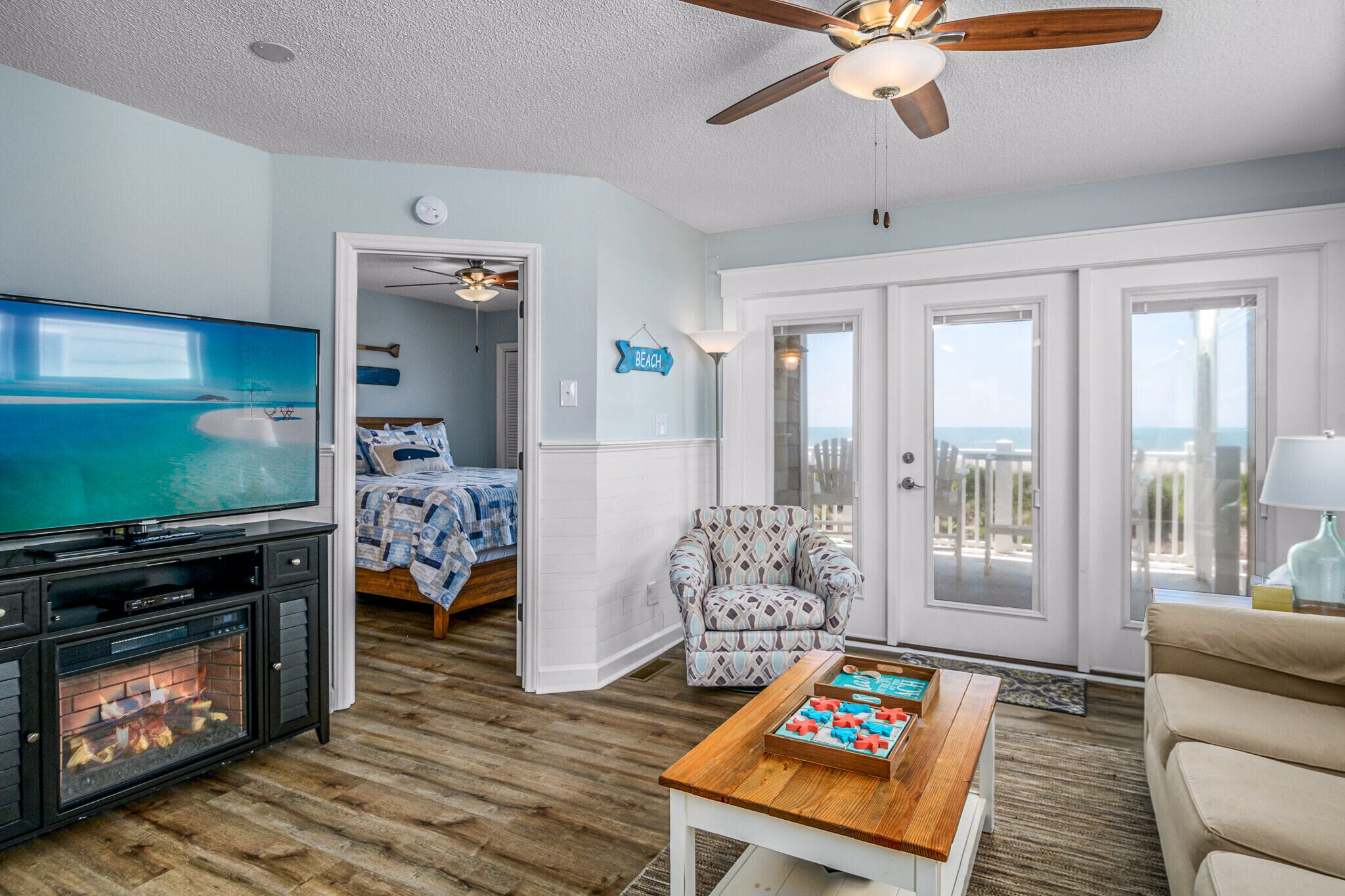 "Waters Edge 433-b" - Oceanfront Condo W/ Community Pool, 2 Bedrooms / 2 Bathrooms - Holden Beach, NC