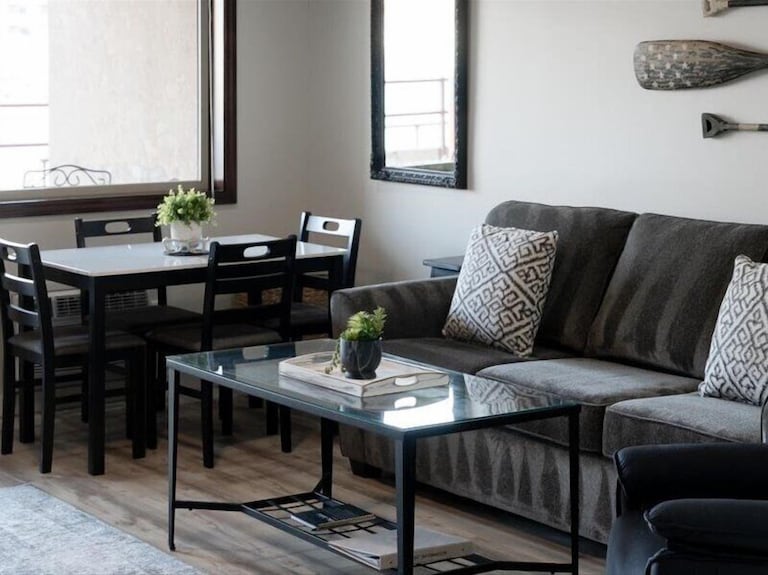 Grandview #612 - Luxury Waterfront Condo On Lake Chelan, Sleeps Up To 6! Walking - Chelan, WA