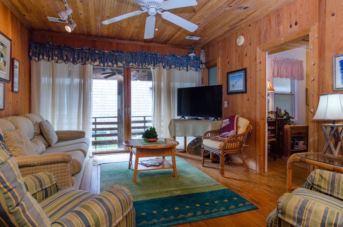 Historic Pet Friendly Cottage W Fenced Yard - Wrightsville Beach, NC