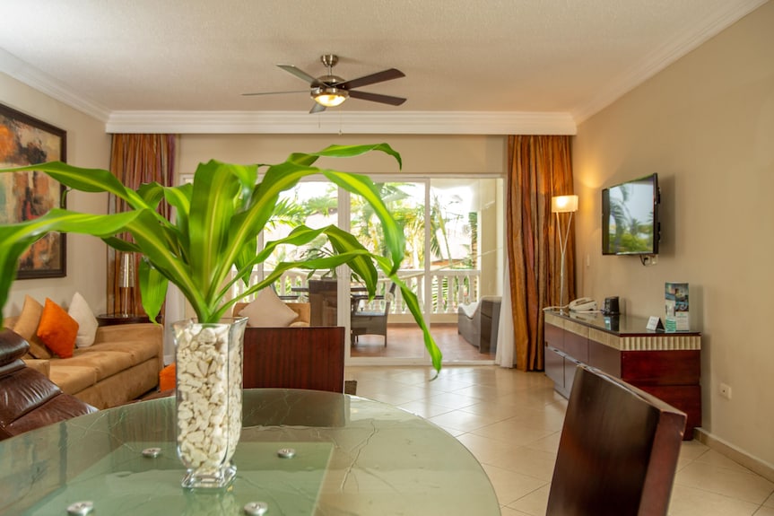 Cozy & Clean 2 Bedroom Presidential Suite Next To Beach - Dominican Republic